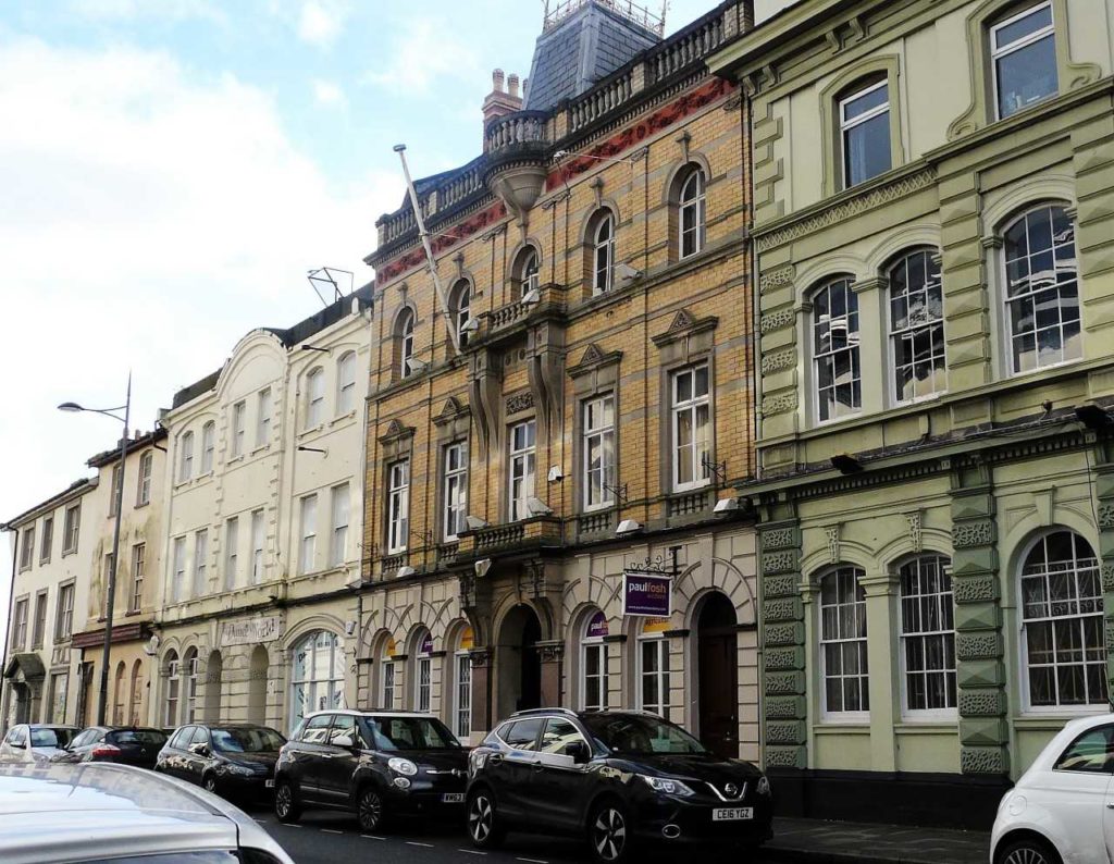 Paul Fosh Auctions officially opens new office in historic city docks ...